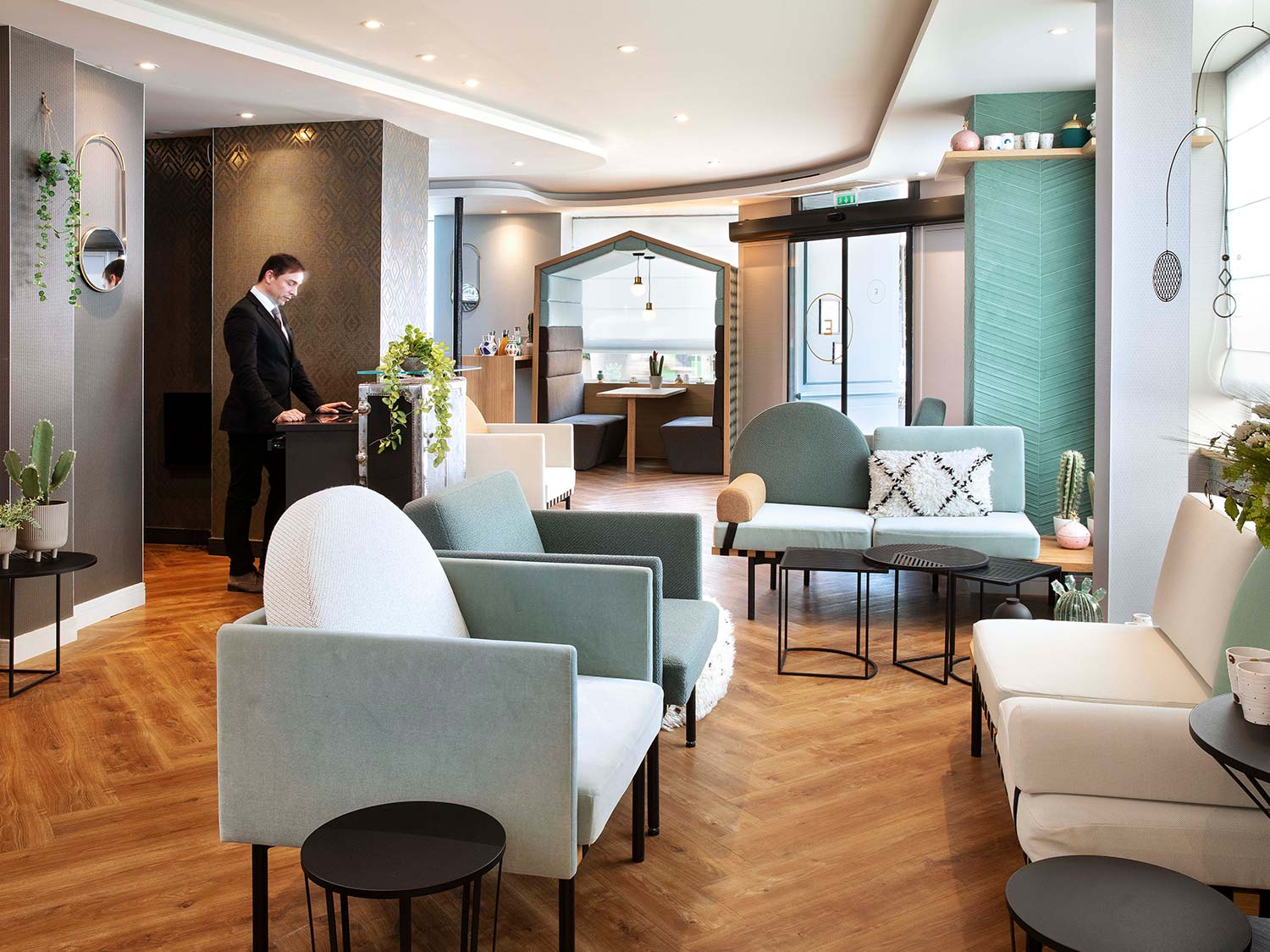 Hotel Eiffel Saint Charles Paris | OFFICIAL SITE | Hotel near Eiffel Tower